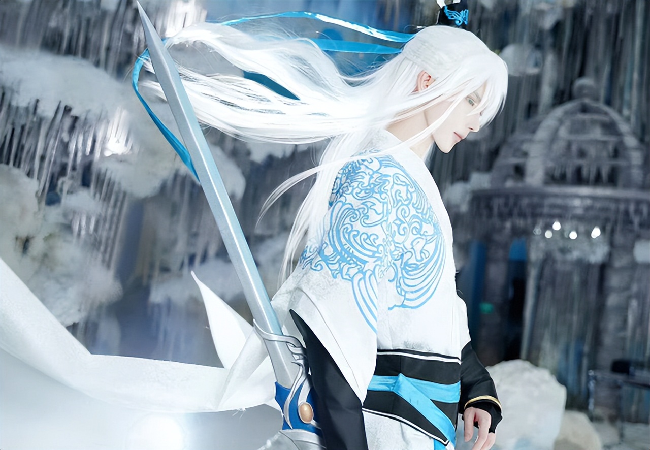 The beautiful cos of "The Devil Wants to Hug" strikes, Xiong Qi ...