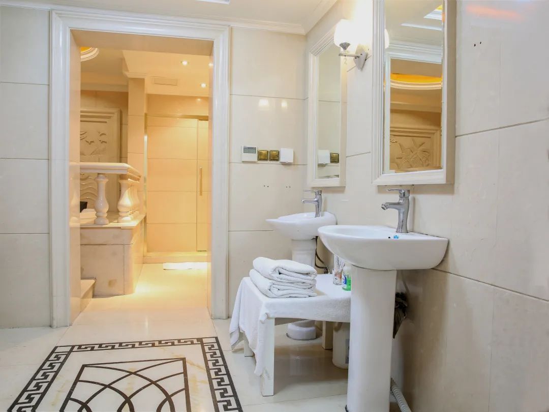 More and more people use wall row in bathroom, do you want to follow ...