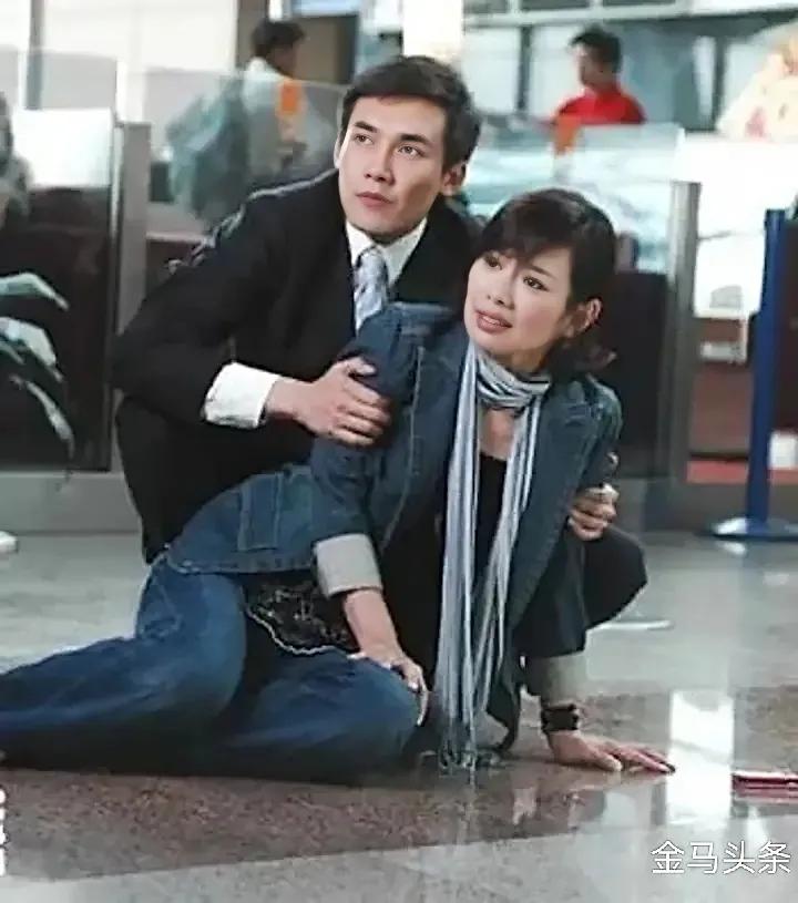 He is a well-known actor, married his 7-year-old wife as a DINK, acting ...