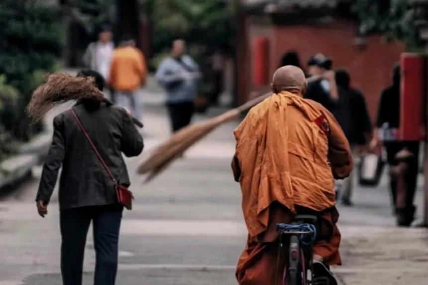 Amazing sentences from those writers - iNEWS