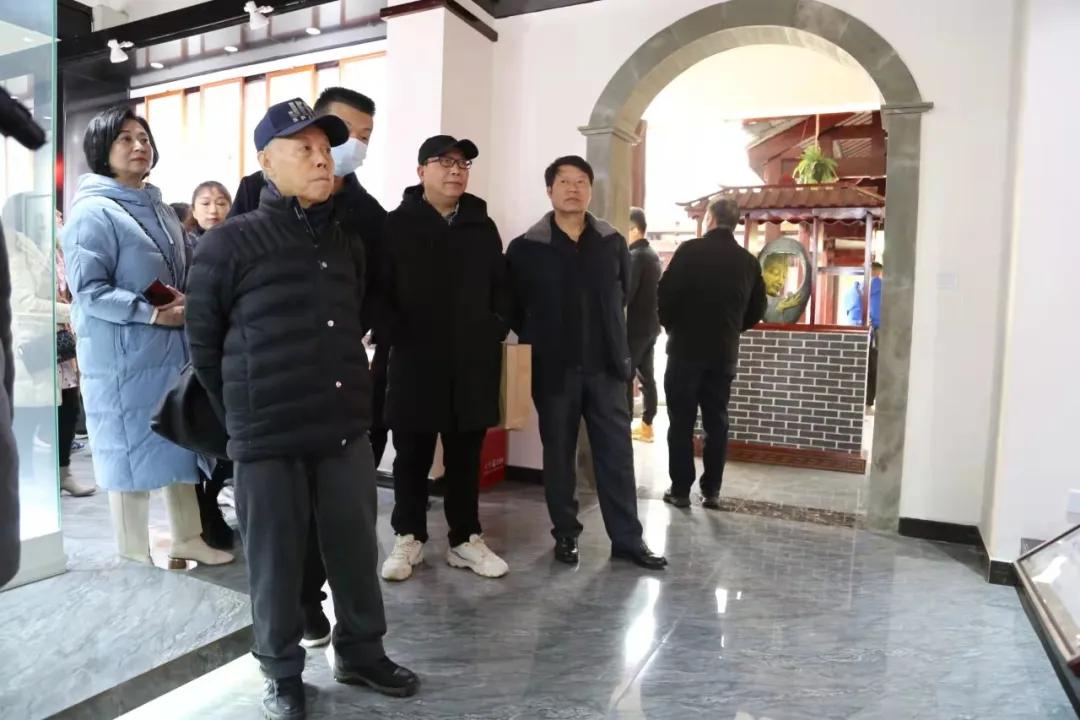 Chengdu masters of calligraphy and painting went to Mianzhu New Year's ...