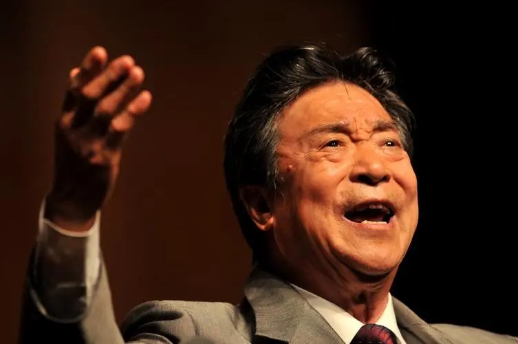 In 1979, Li Guangxi sang "Toast Song", Li Xiannian stood up abruptly ...