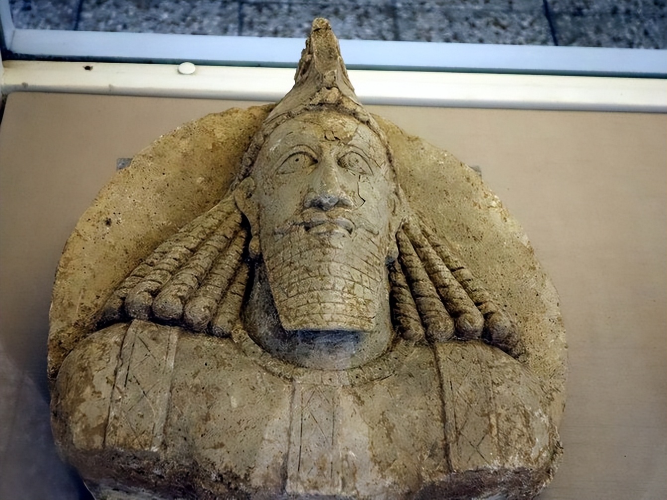 The cultural connotation and influence of ancient Persian stone carving ...