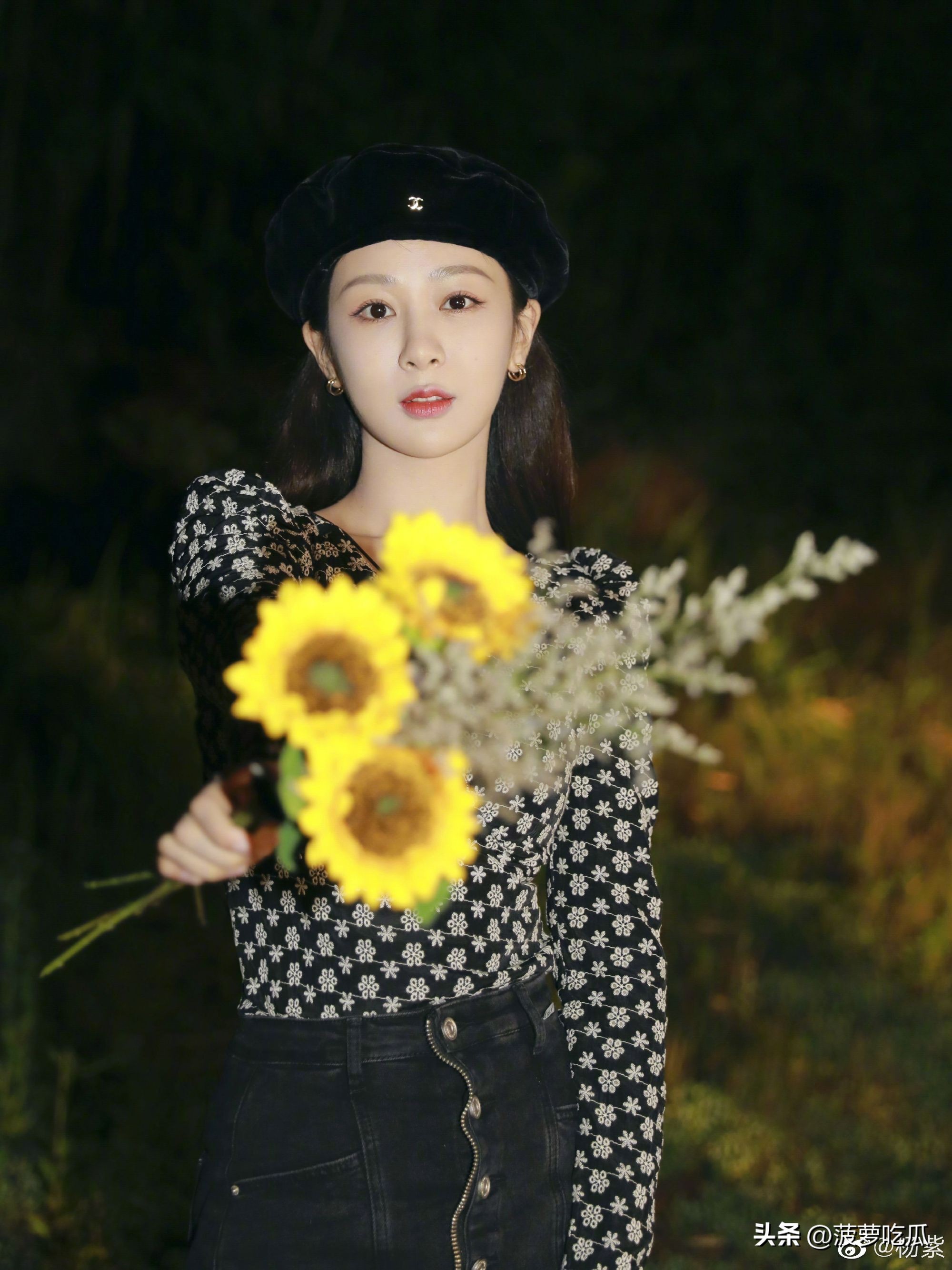 Yang Zi and Ju Jingyi's live broadcast, this is too beautiful and in ...