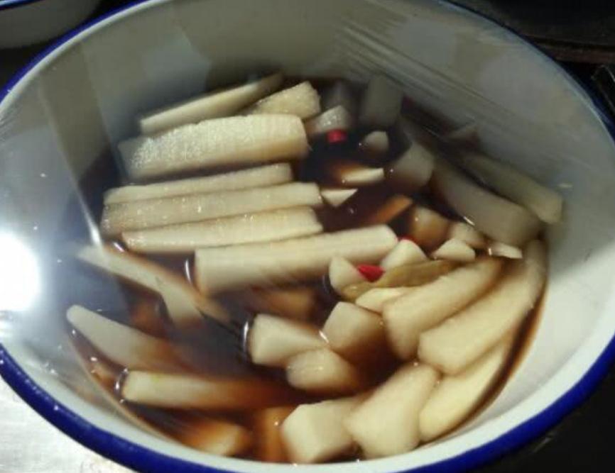 Are pickled crispy radish sticks difficult?Sichuan Aunt: Add it to ...