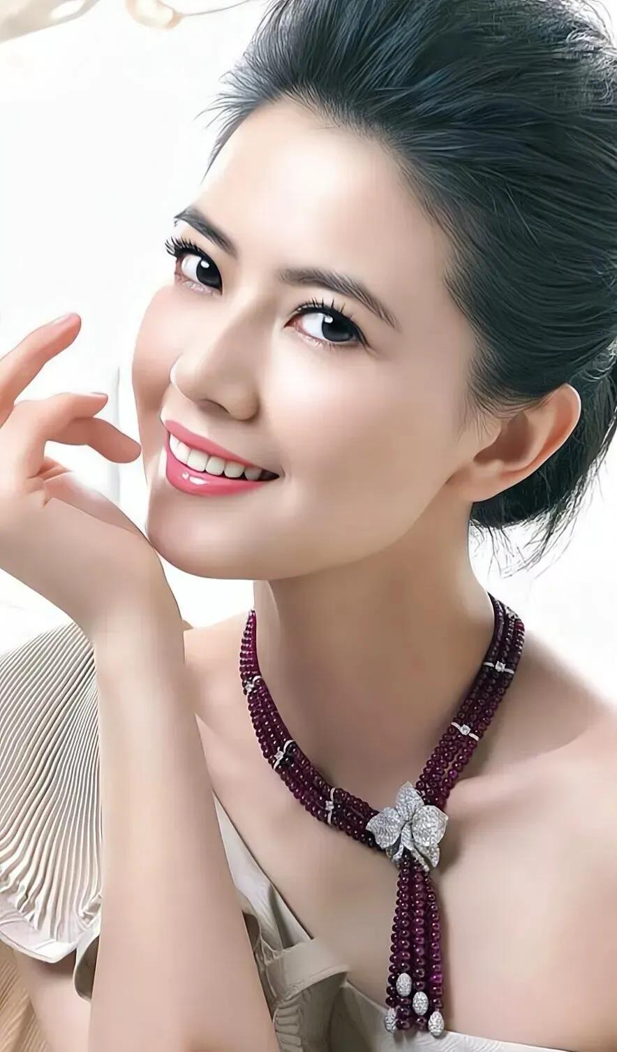 Graceful and graceful waiting for autumn makeup - iNEWS