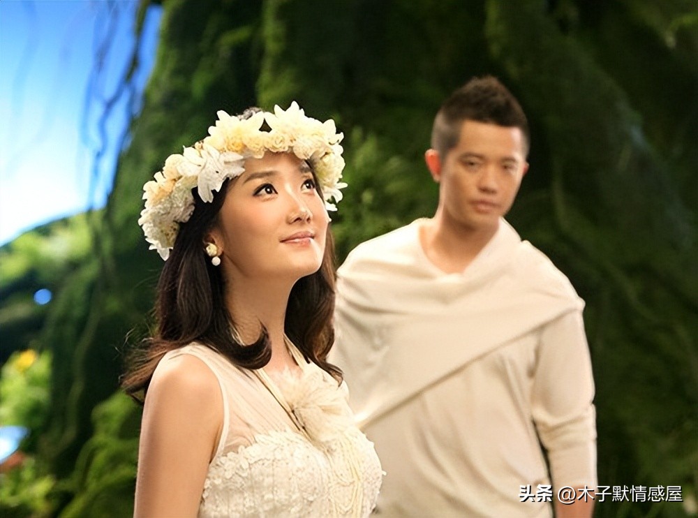 Linghua and Wang Sulong sing "Watching the Stars": Zeng Yi is absent, only Phoenix, no legend ...