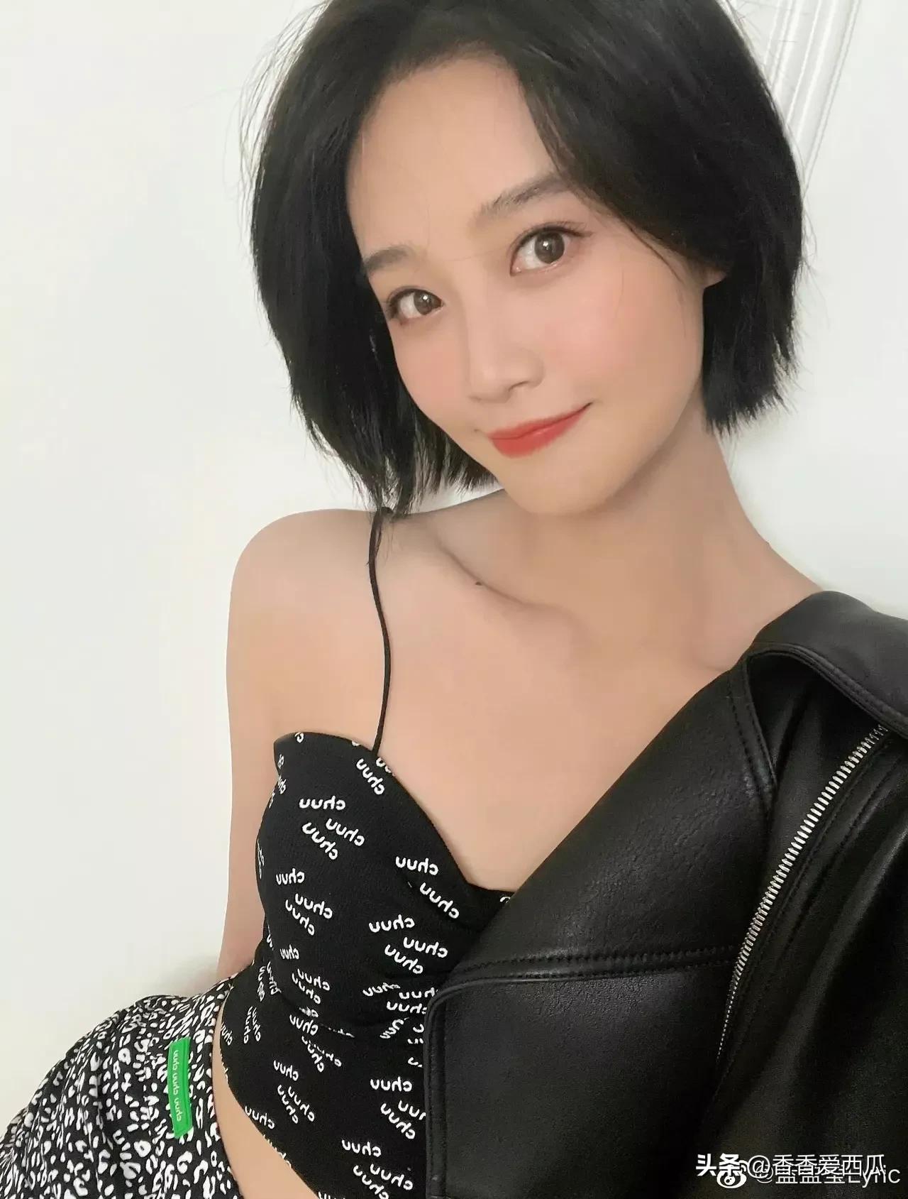 Lan Yingying, who fell in love with Zhen Huan's biography - iNEWS