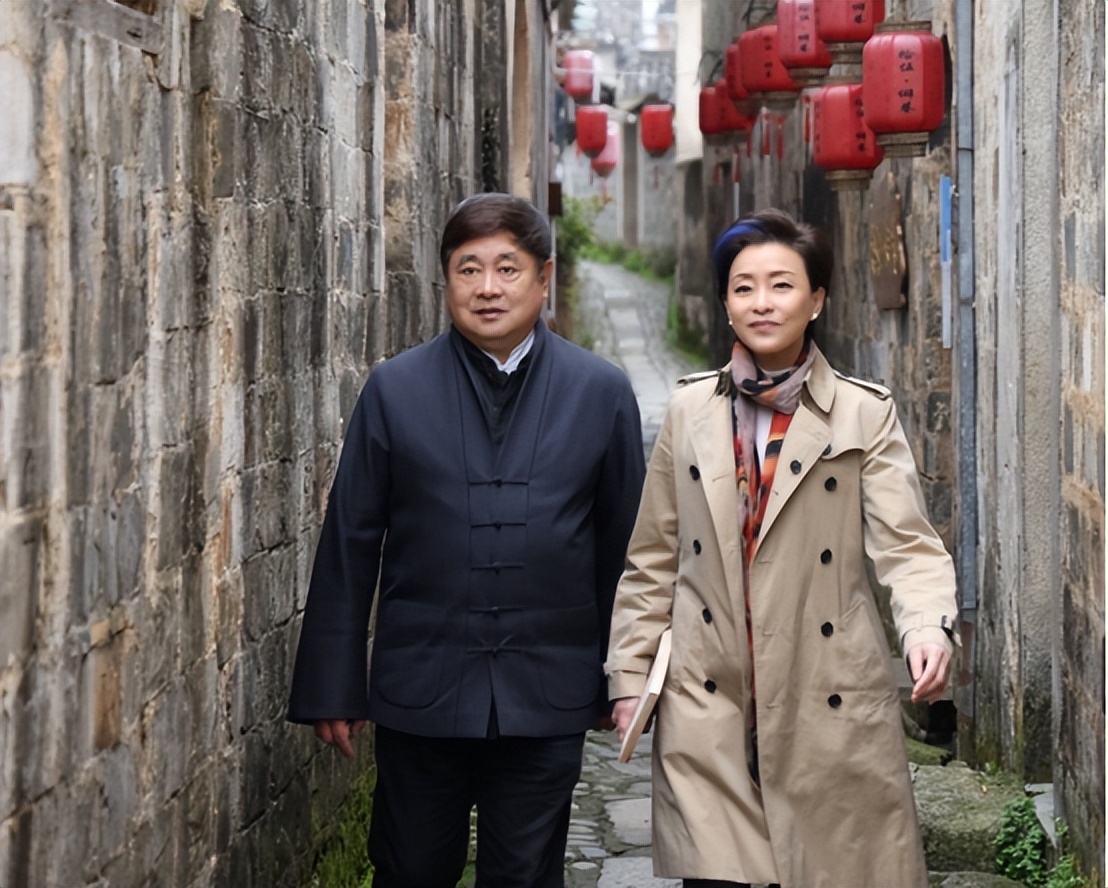 "Remarried to a wealthy family" Yang Lan: In order to marry a 200-pound ...