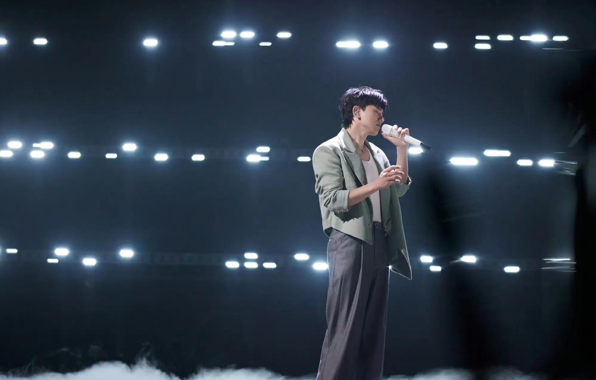 Zhang Jie was praised for being refreshing and clean, Karen Mok and Dou ...