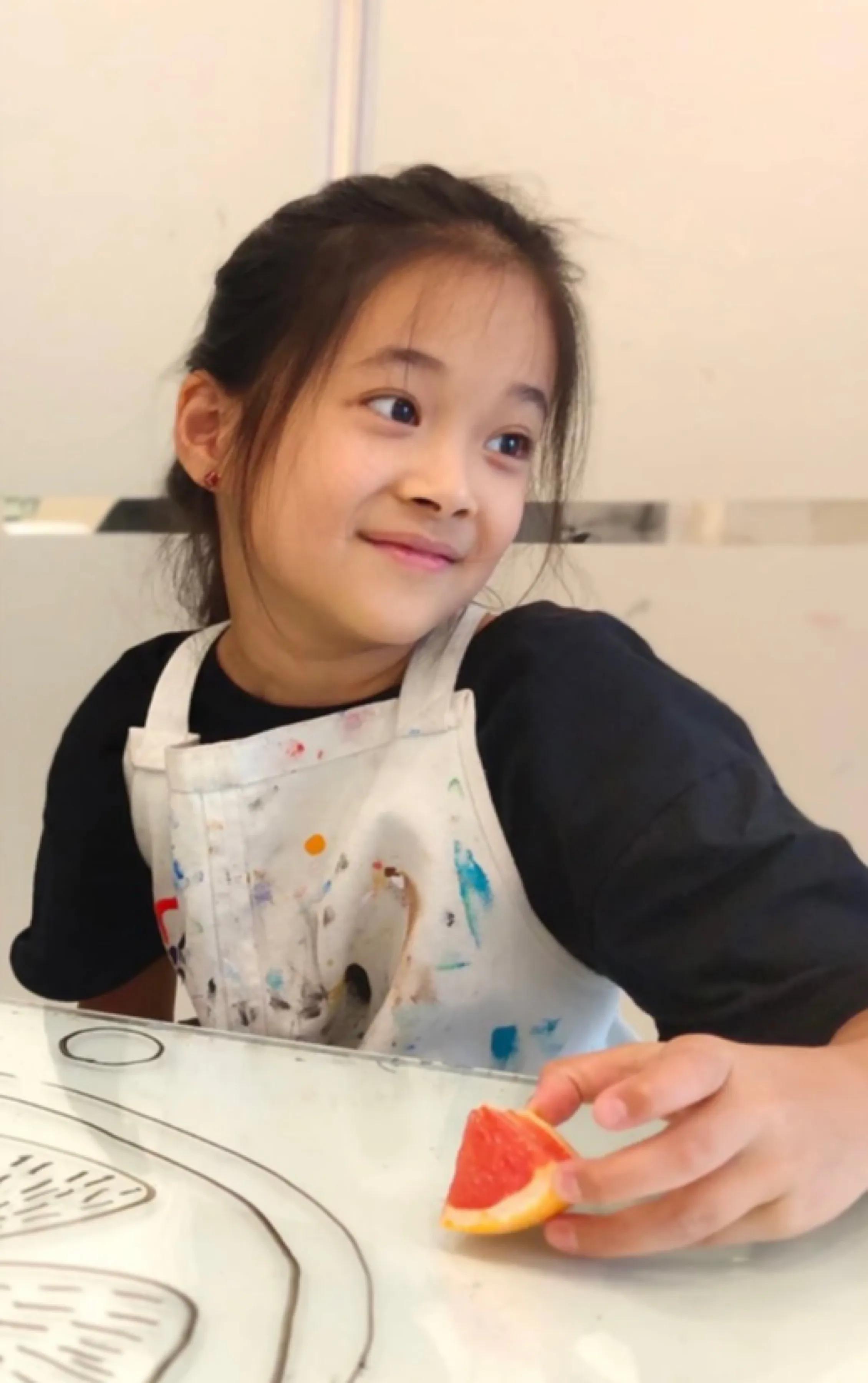 Mei Ting celebrates her daughter's birthday with photos - iNEWS