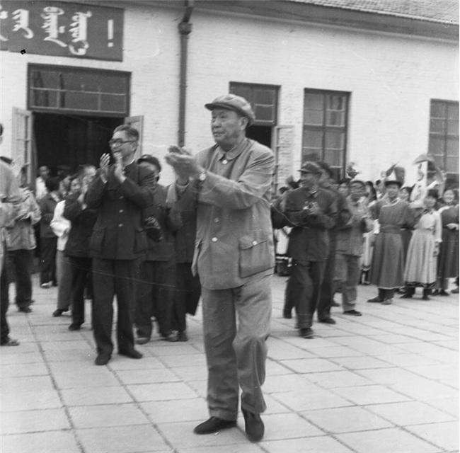 Founding General Ulanhu, the greatest contributor to the liberation of ...