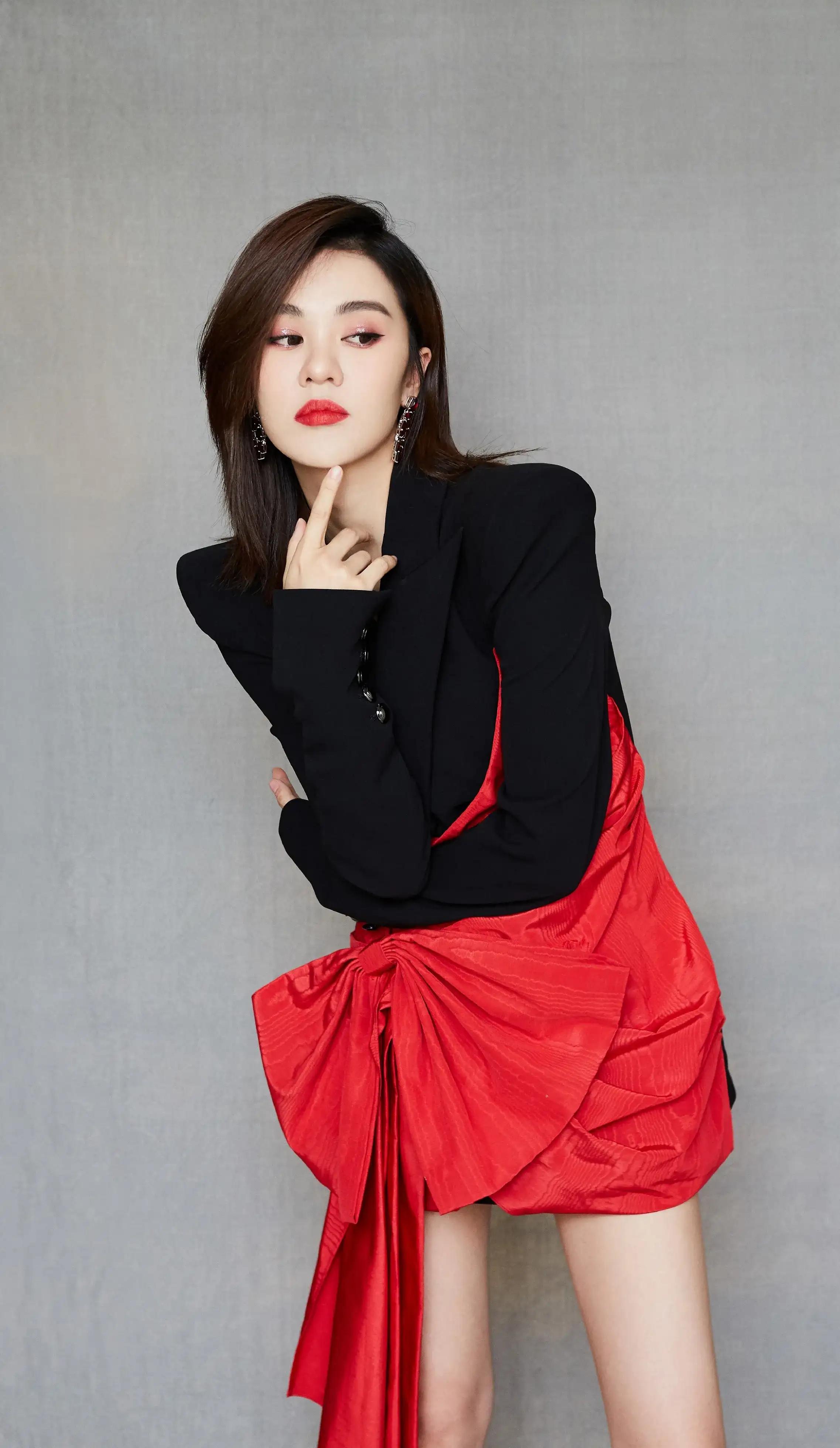 Gossip in the entertainment industry, Jane Zhang has a hot dressing style, Jane Zhang, Yang Lele ...