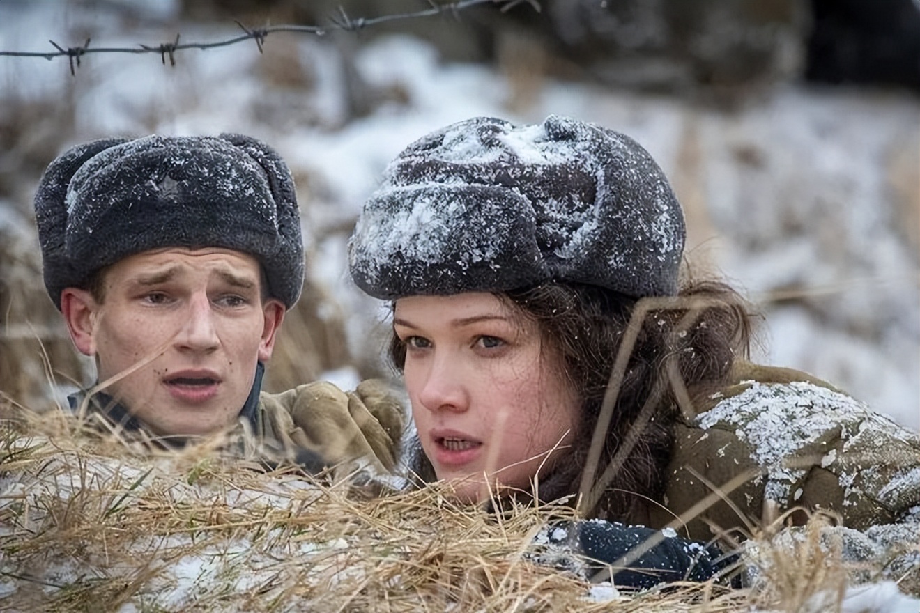 The movie "Bury": the cold heart is "saved" by a fire, the interweaving ...