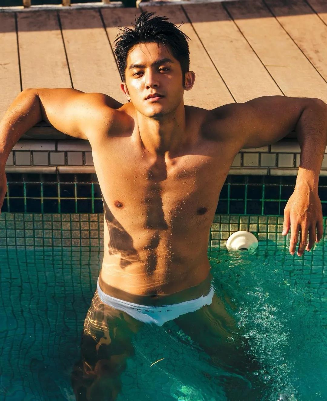 Lin Guanyu, a handsome young man with changeable styles, do you like it? - iNEWS