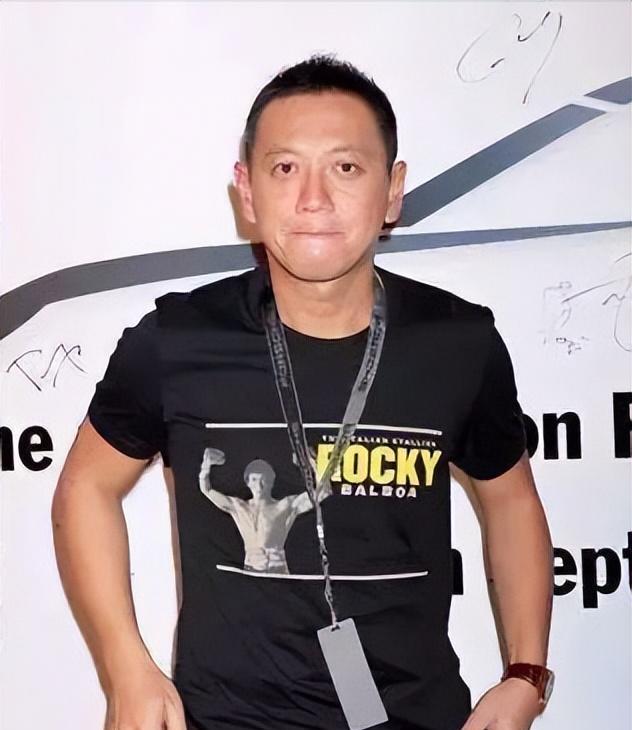 He is a well-known dandy in Hong Kong. He opened a nightclub and fell ...