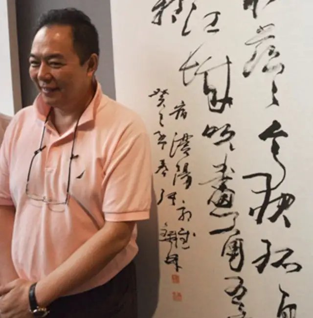 Self-proclaimed "Huang Ama" sells characters, and a blessing character ...