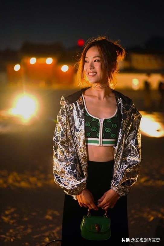 MediaCorp Lin Huiling's spotlight under the light interweaves with ...