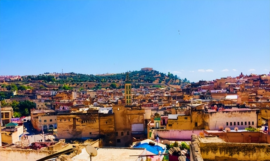 Historical evolution, urban planning and architectural features, and ...