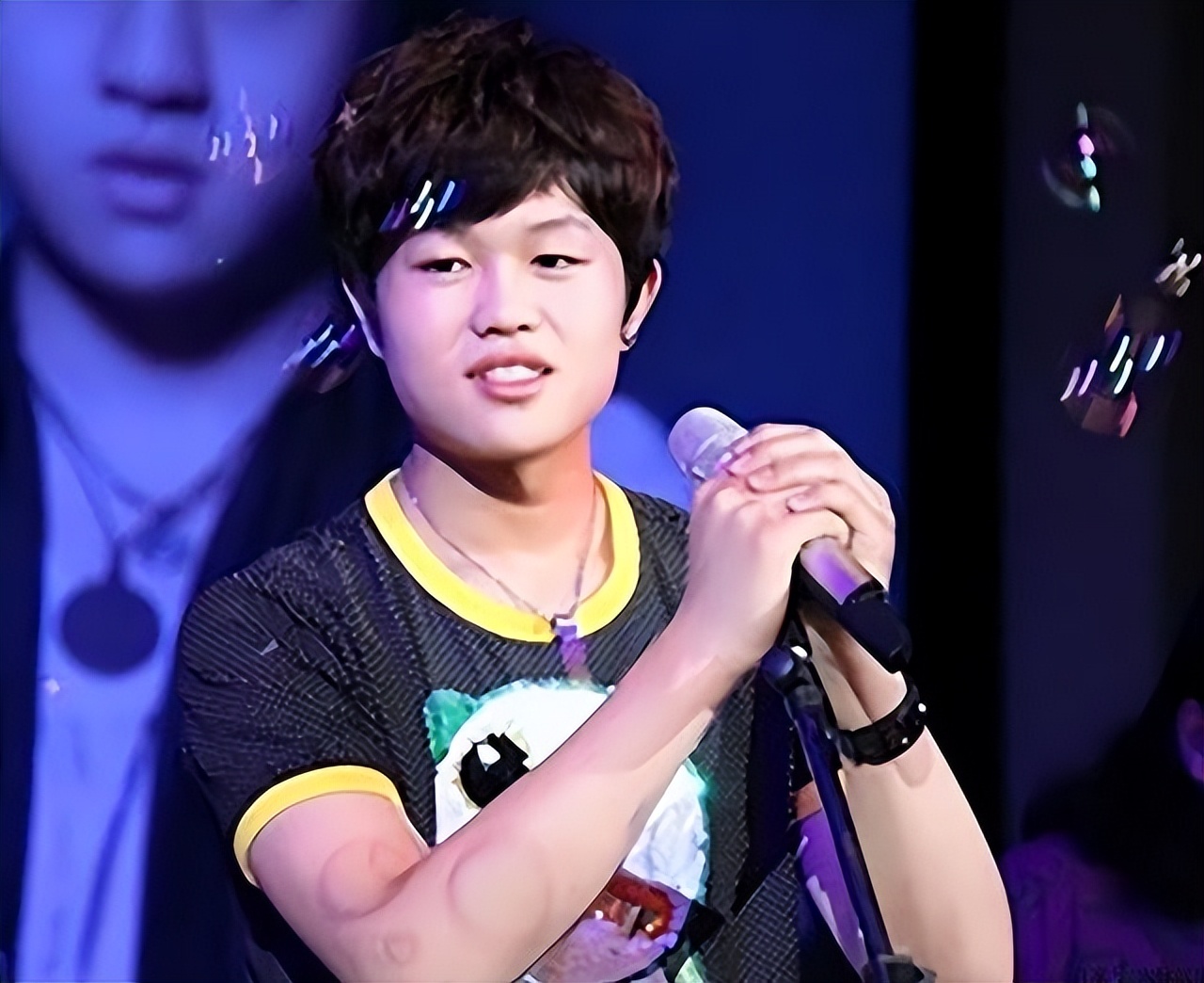 Li Tianyi revealed his family portrait for the first time after he was ...