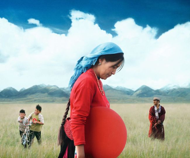 Appreciation of the style of Tibetan films, taking Wanma Caidan's work "Balloon" as an example ...