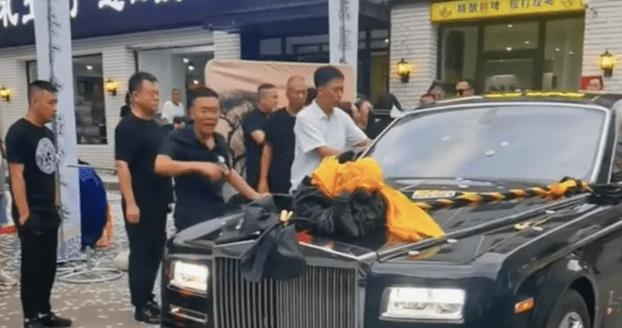 Sudden bad news! Internet celebrity "Brother Tao" passed away, hundreds ...