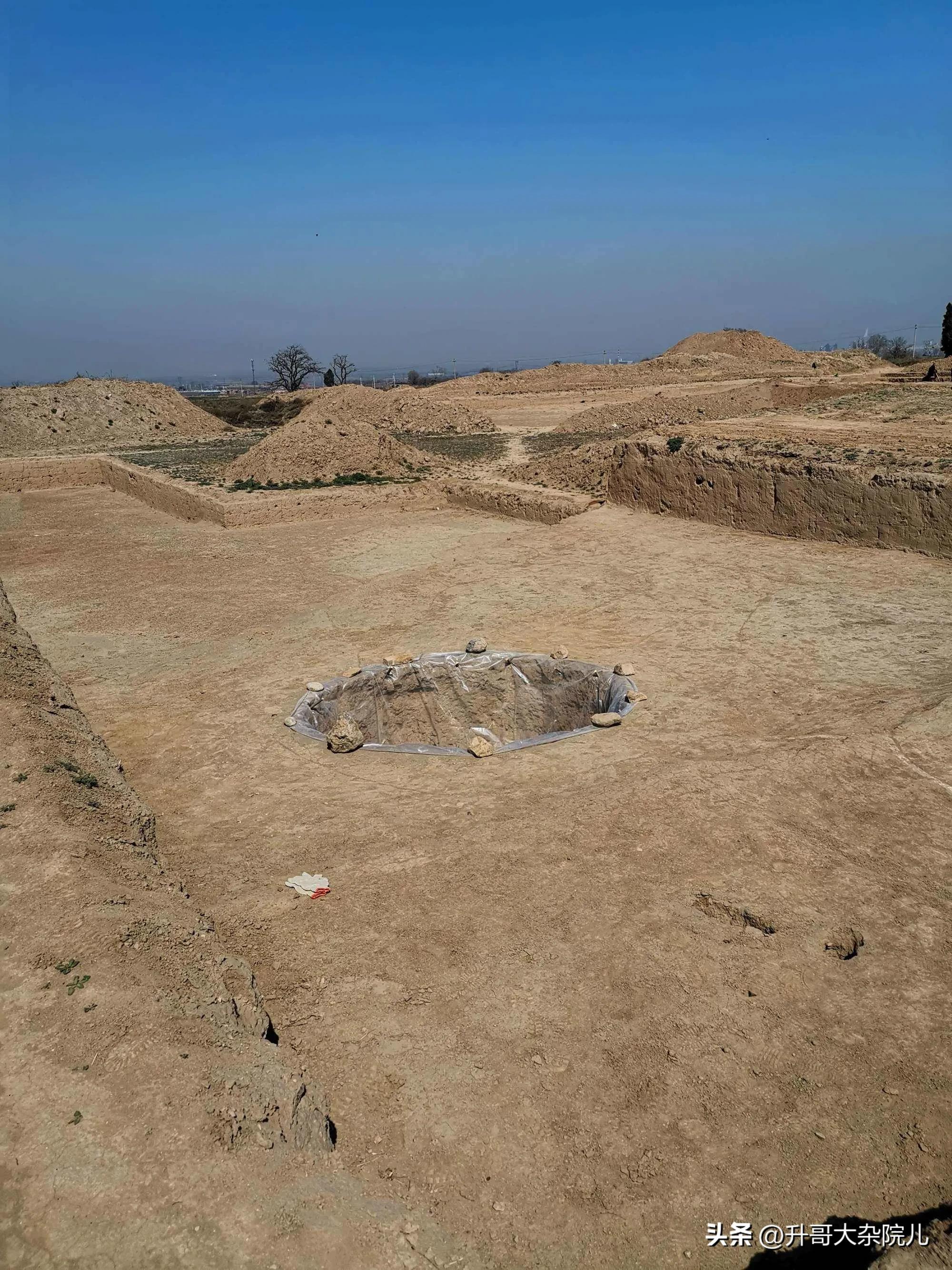 City and Wall (One Hundred and Thirty-two) Taosi Ruins - iNEWS
