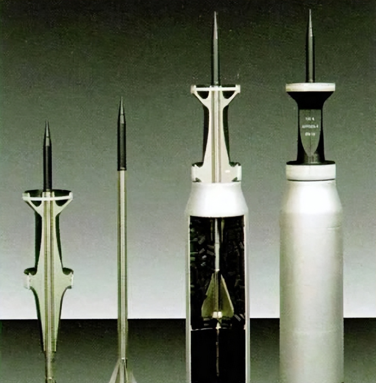 The West was anti-Russian, but let itself be shot. The depleted uranium ...