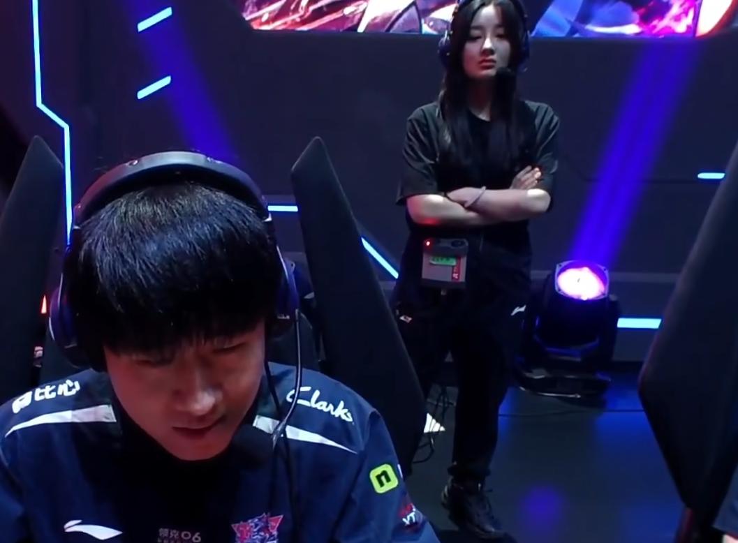 Gala職業生涯第7次五殺，UZI有壓力了，RNG走出來的卡莎，真的強 - 資訊咖
