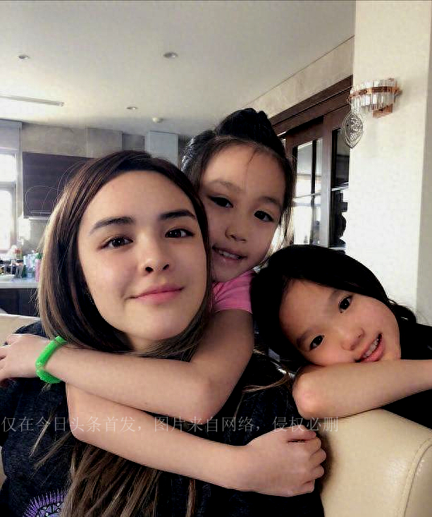 Kimi's height is almost 170gcm. Lin Zhiying's three sons have grown up ...