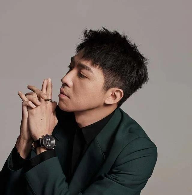 Yu Haoming officially announced his relationship, Wang Xiaochen didn't ...