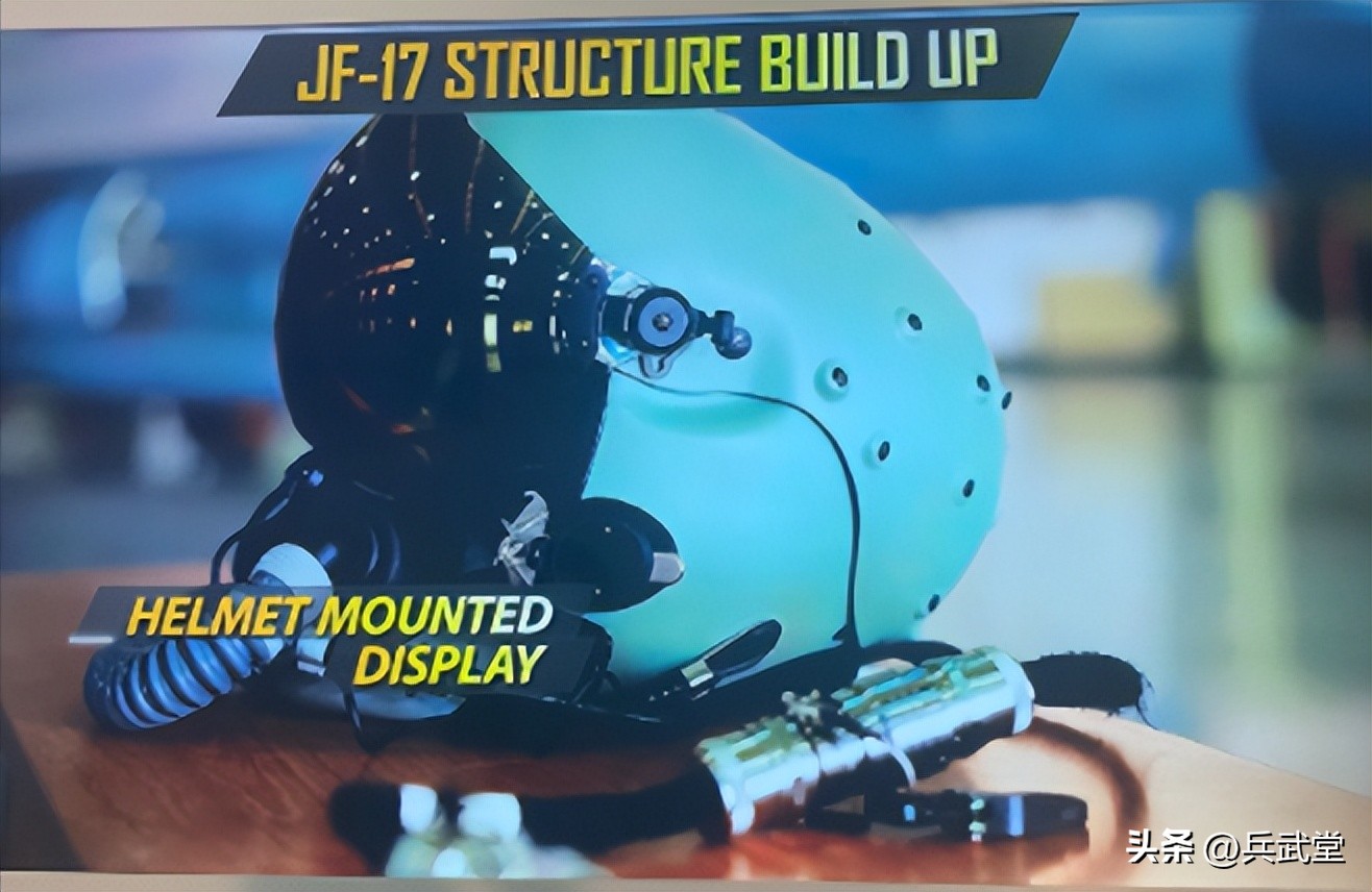 Pakistani Xiaolong uses the same "fly helmet" as J-20?Mount 4 pieces of ...