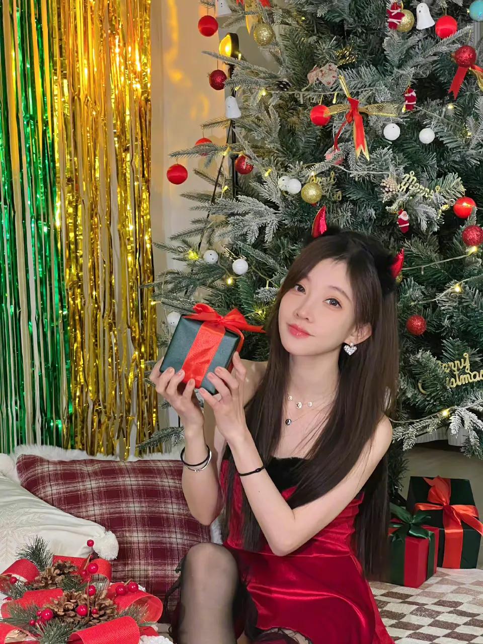 [Beauty mobile wallpaper] Feng Timo's Christmas photo - iNEWS