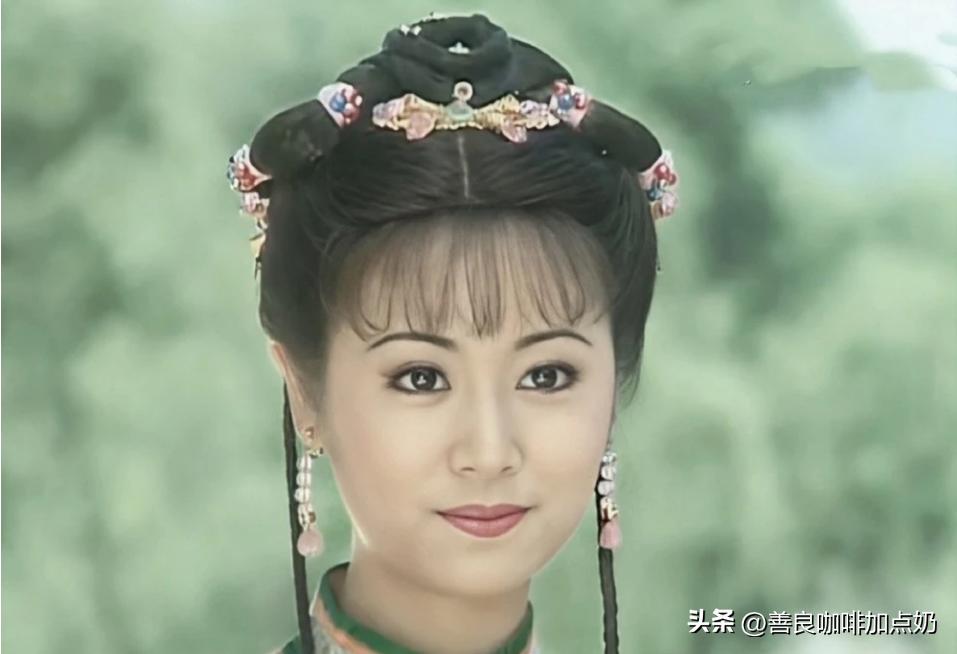 47-year-old Ruby Lin is too old to recognize! Wearing a loose T-shirt ...