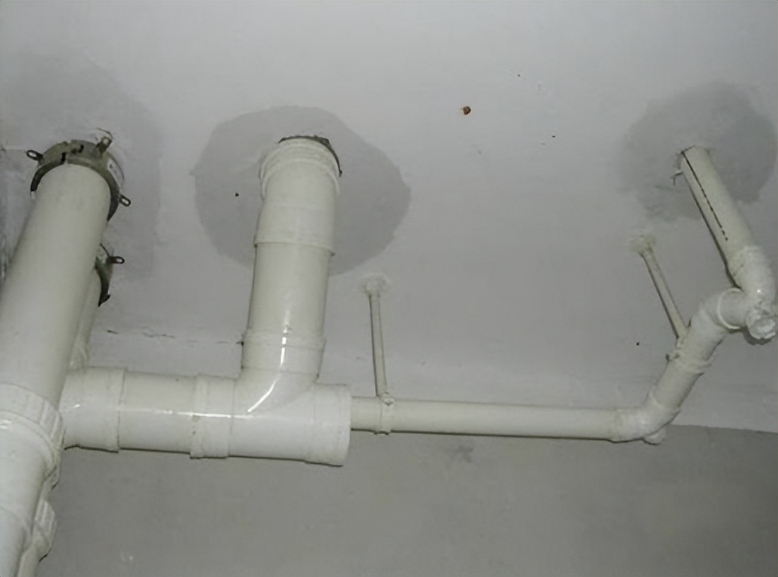 What can be done to fix the leaking kitchen drain? Come and learn ...