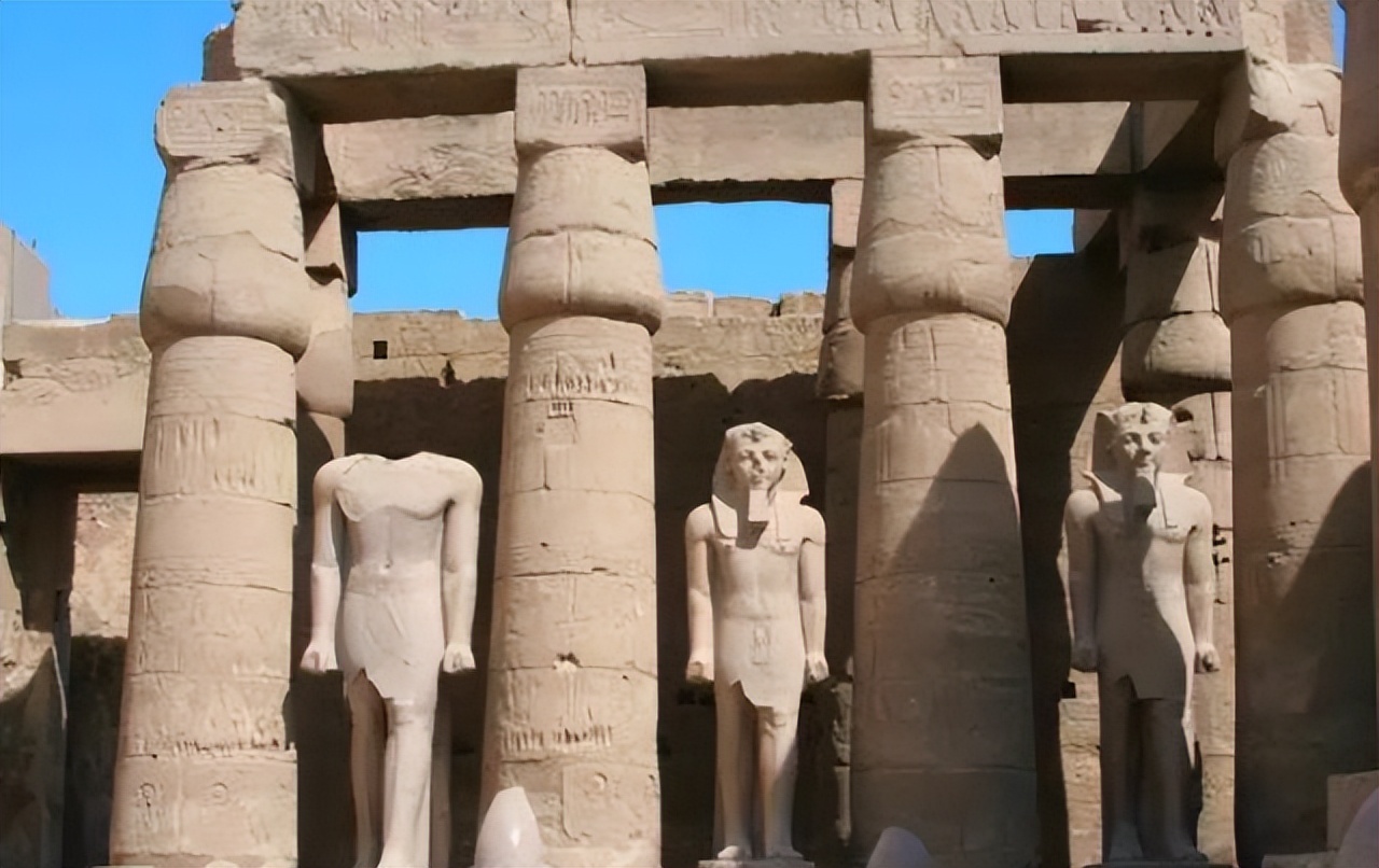 Talk about ancient Egypt: look at the architectural forms and ...