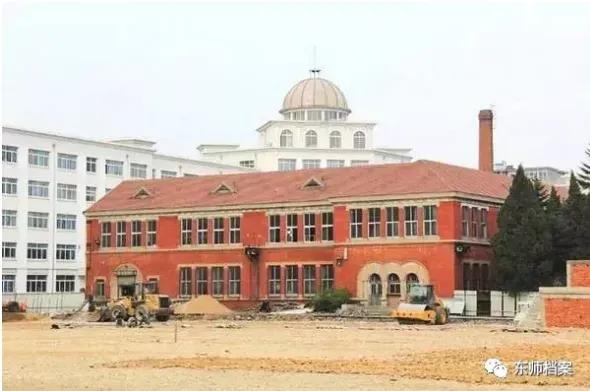 Dandong Past (16) Zhenba Street - iNEWS