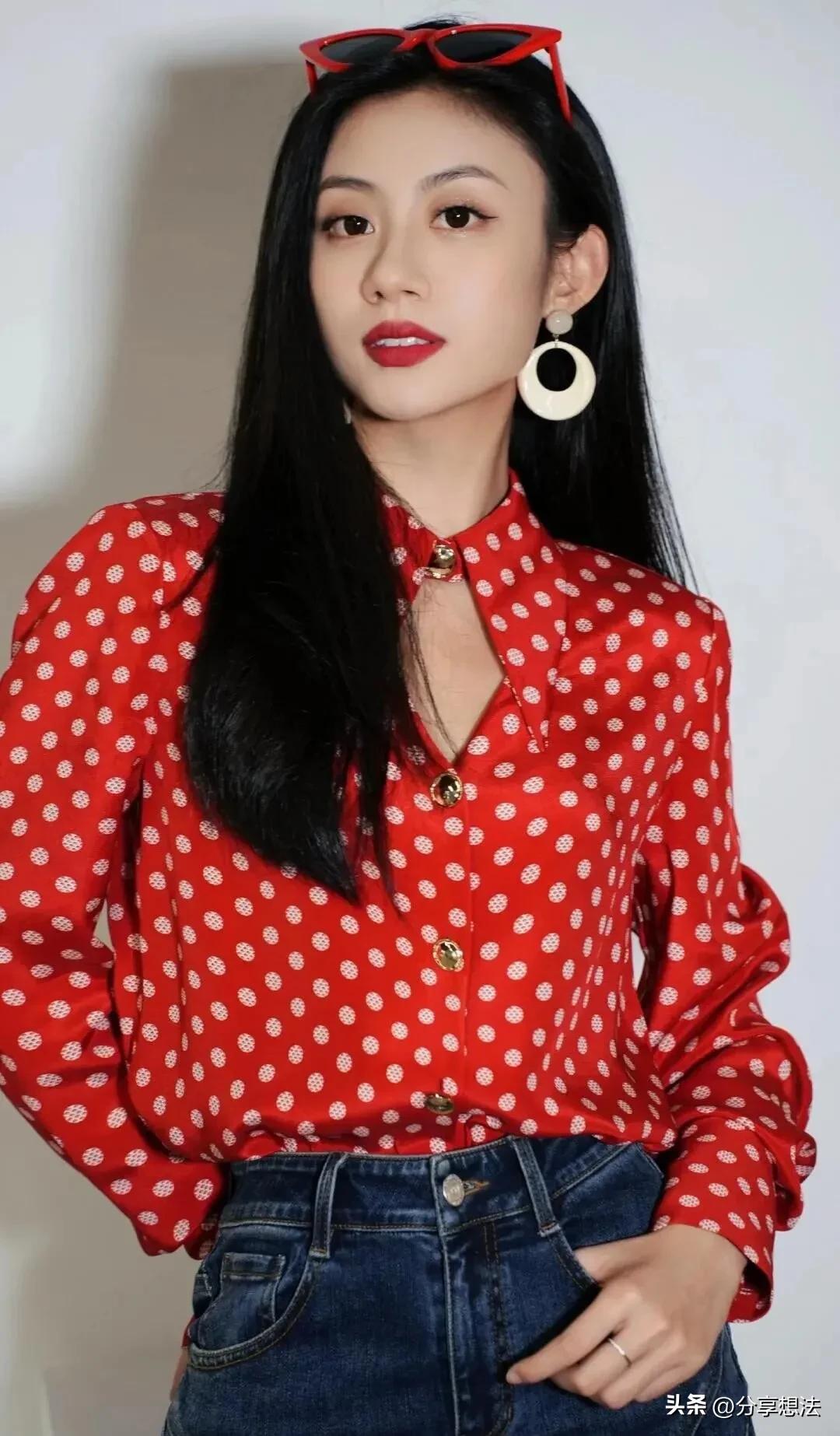 Wu Keyue star wallpaper! - iNEWS