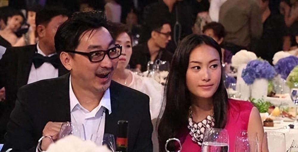 The proprietress of Huayi gave up her huge wealth, raised a baby with ...