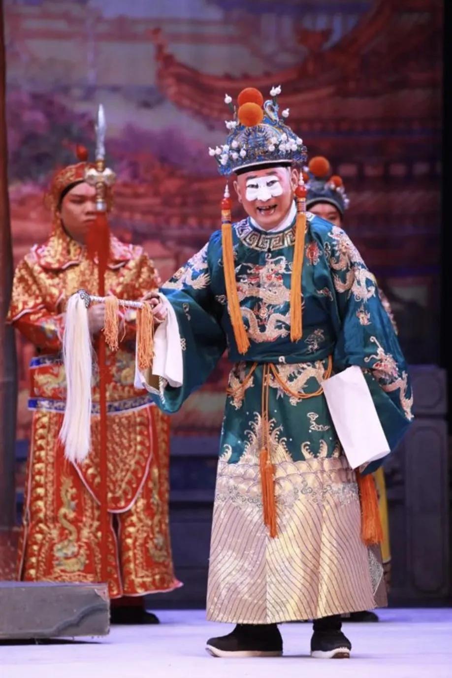 Wu Chou Ma Guoxiang, an actor of the Tianjin Peking Opera Theater, is ...