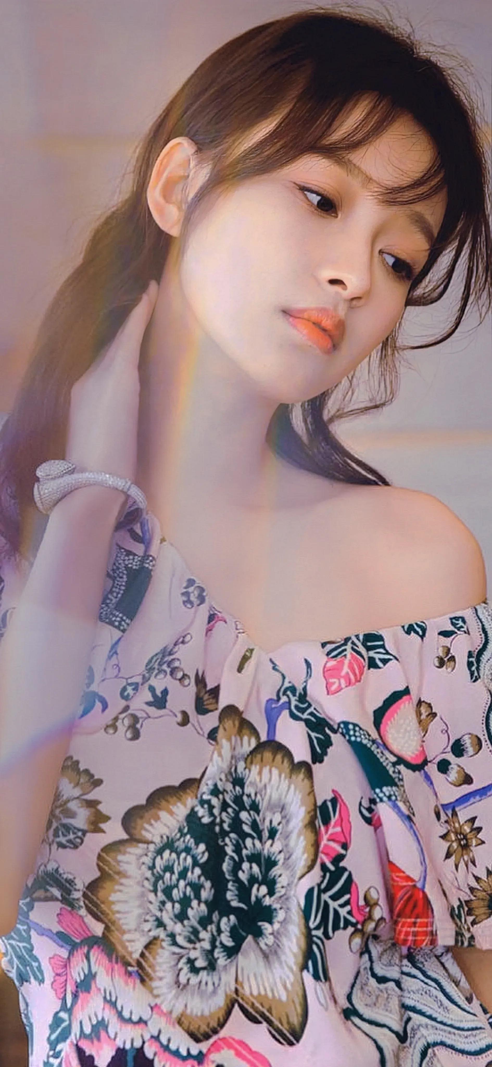 Sun Yi's beautiful photo wallpaper - iNEWS
