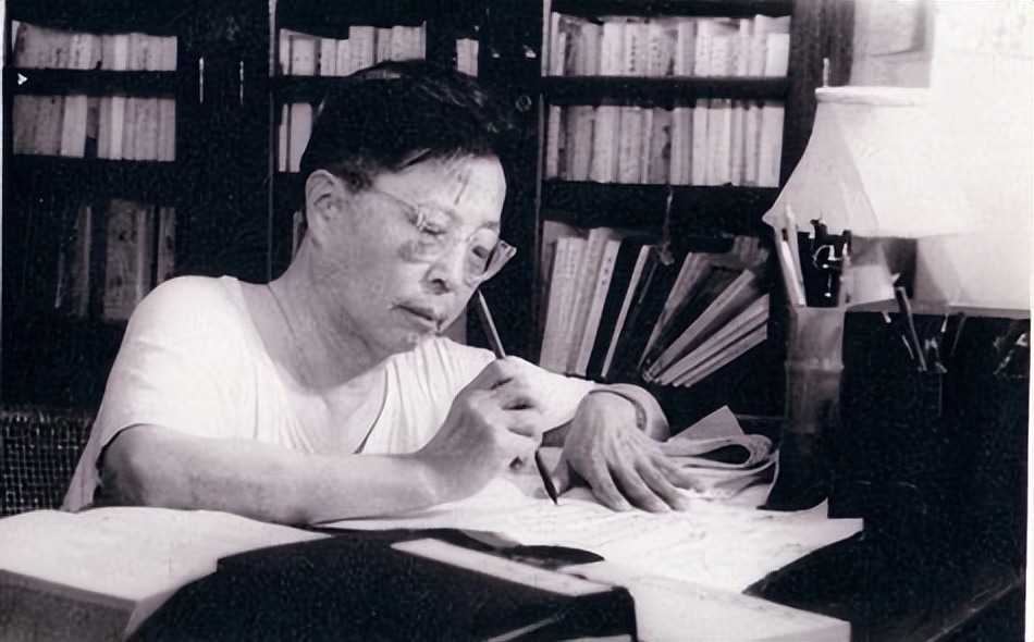 The chaotic family in "Thunderstorm" is actually a portrayal of Cao Yu ...