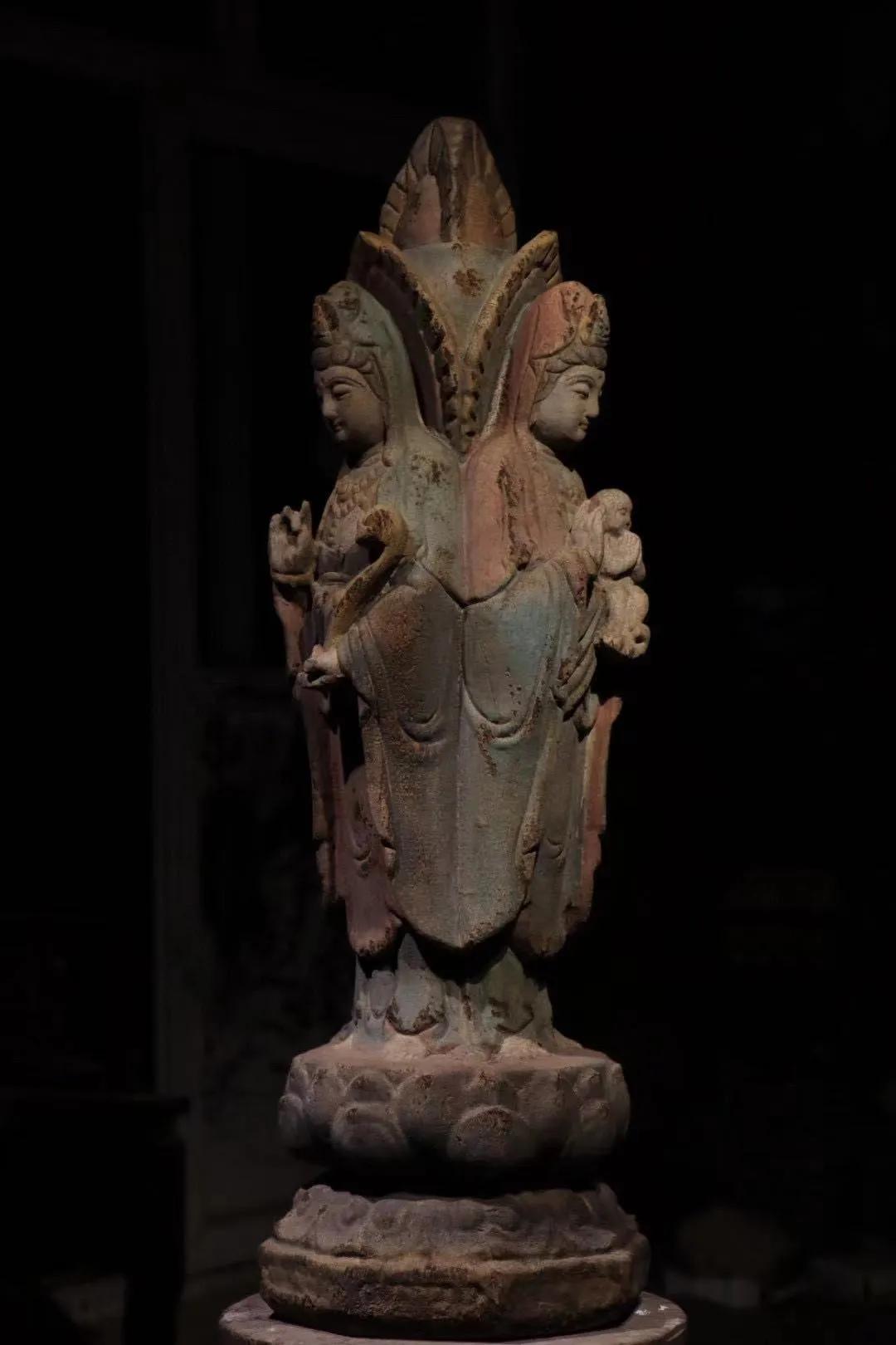 Buddhist shrine "Guanyin Bodhisattva" three-sided pagoda - iNEWS