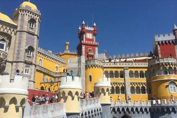 Pena Palace: Fusion of architectural style and artistic pursuit, the ...