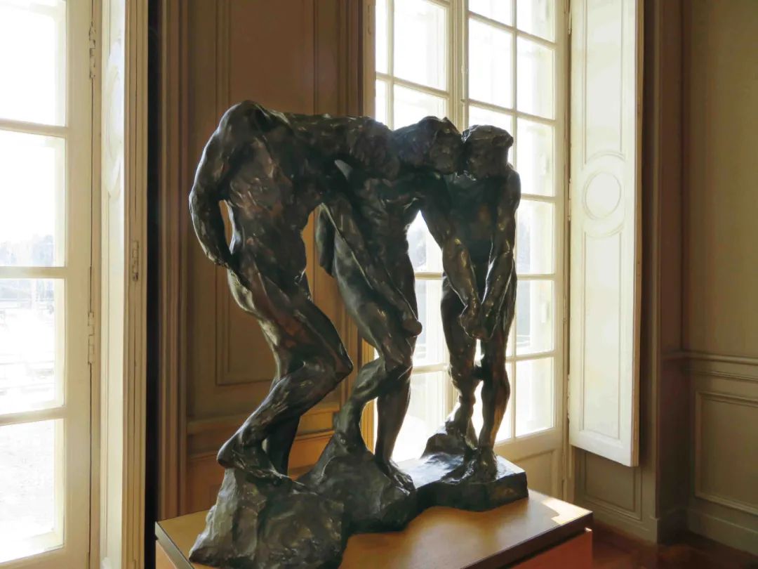 This hopeless man has lost all human dignity - iNEWS