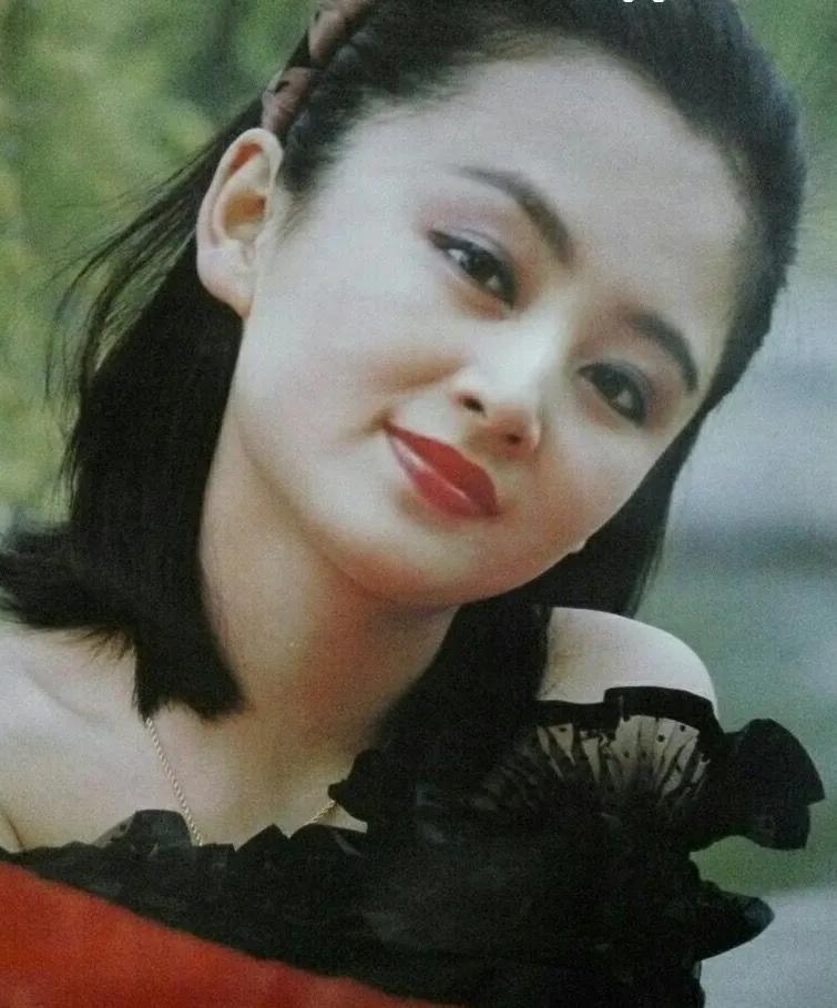 Chen Hongzhi's natural beauty - iNEWS
