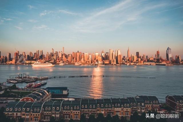 Zunlong: The Legendary Life of a Legendary Man - iMedia