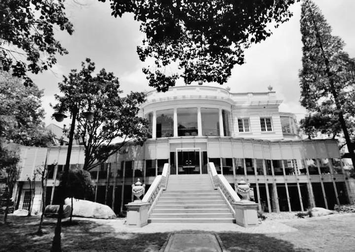 Traces of Memory: The White Mansions of the Republic of China Story ...