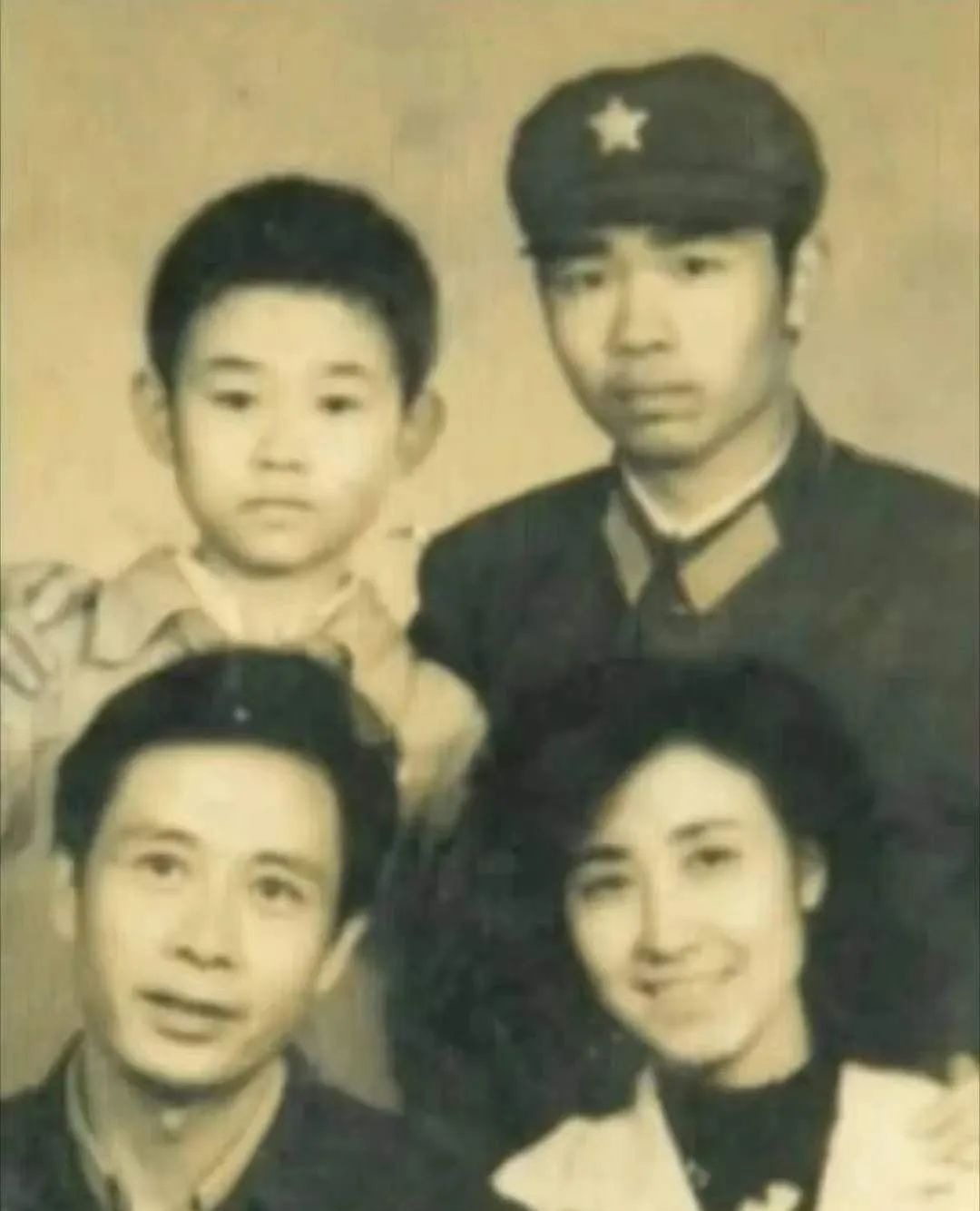 Is Dolan a grassroots singer? - iMedia