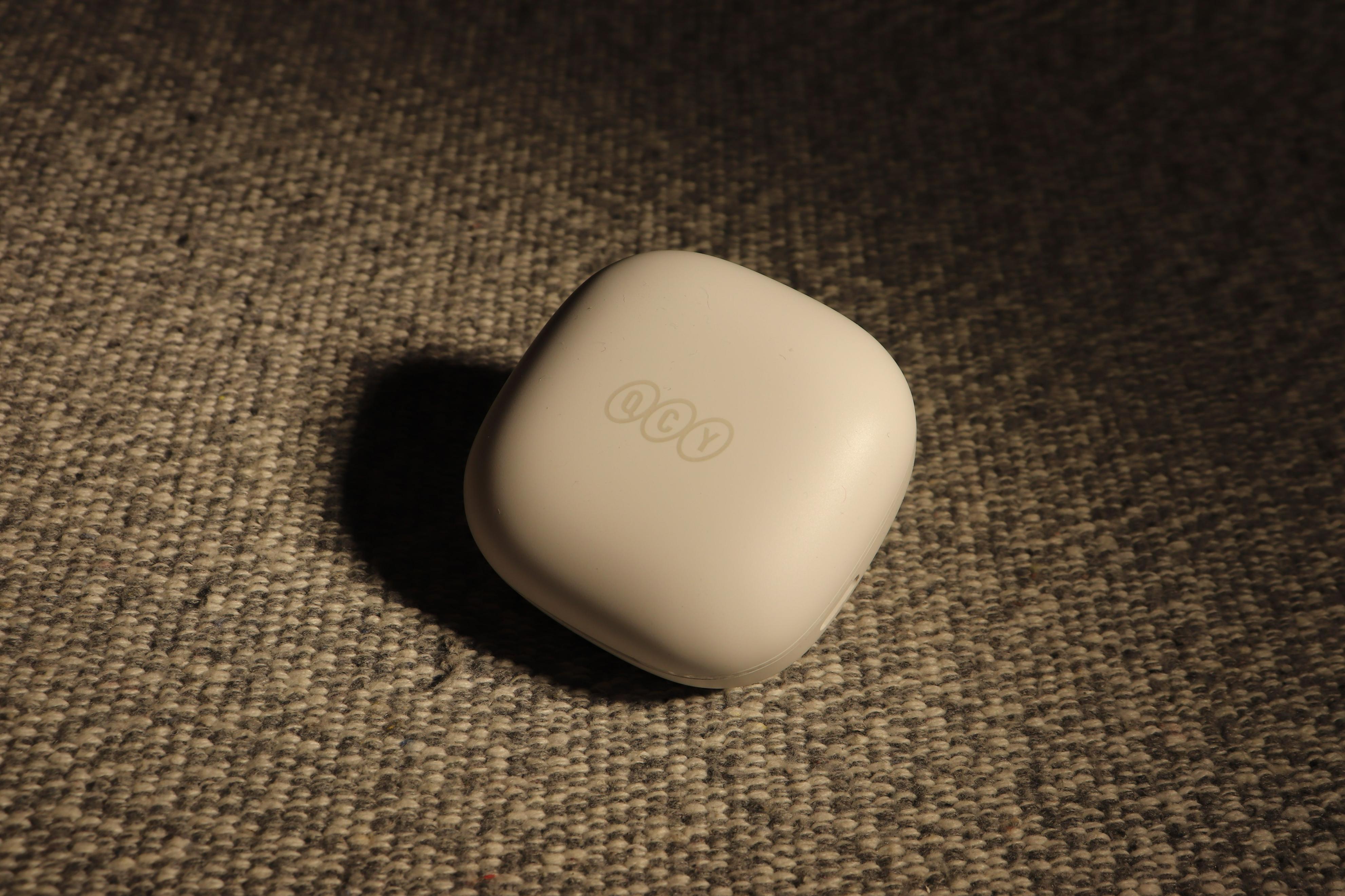 QCY's new high-end noise-cancelling headphones MeloBuds ANC, a small ...